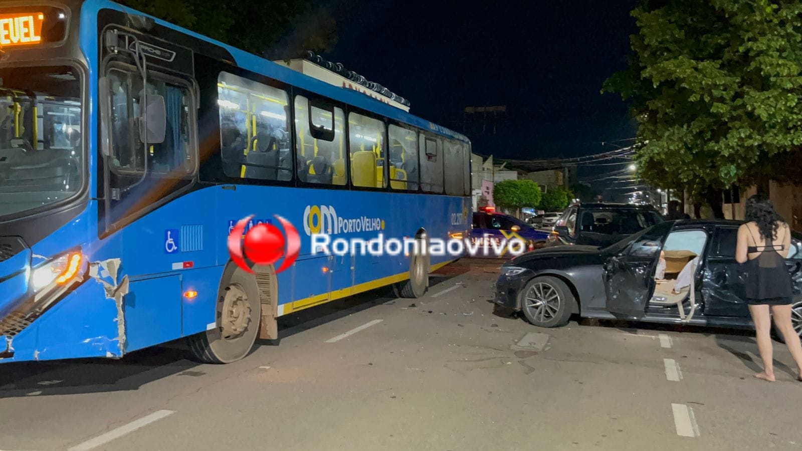 URGENTE: BMW invade preferencial e forte batida com ônibus e Eclipse é ...