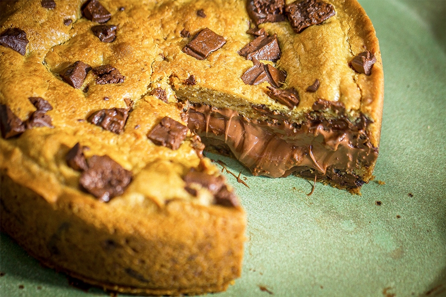 DOCE: Aprenda a preparar uma torta de cookie com nutella ...