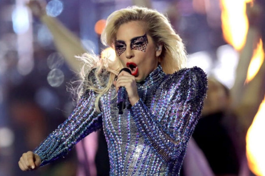 COPACABANA: Lady gaga assina contrato para show gratuito em 2025 ...